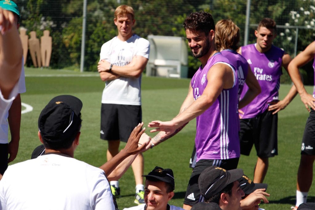 Stage de football officiel du Real Madrid pour l'été [2025 ]