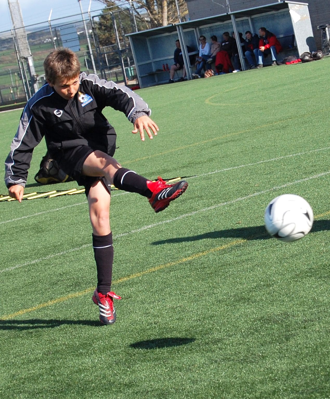 What Is A Box To Box Midfielder? Qualities, Drills, and More