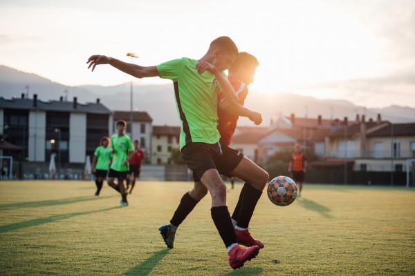 What Is A Box To Box Midfielder? Qualities, Drills, and More