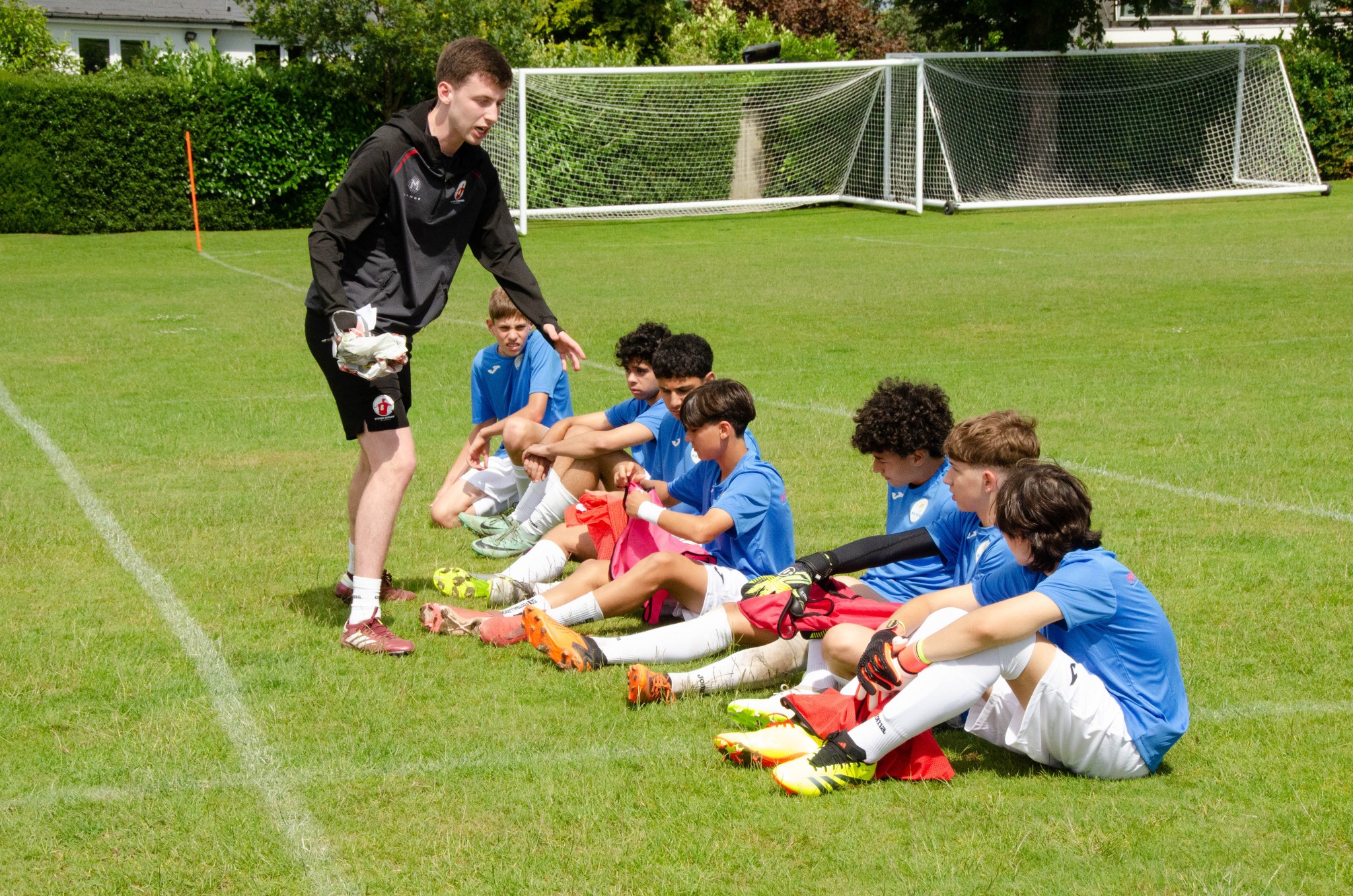 Best Soccer Camps in London and Paris - 2025 Guide