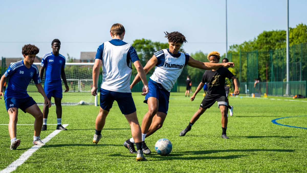 Best Football Academies in England - Ertheo - Education & Sports